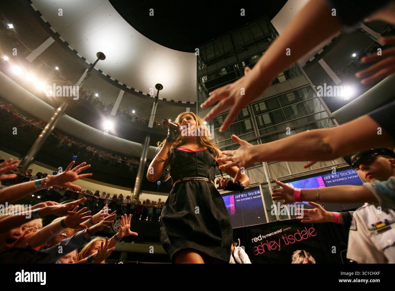 Oct 29, 2007 - Bloomington, Minnesota, USA - Singer and actress Ashley ...