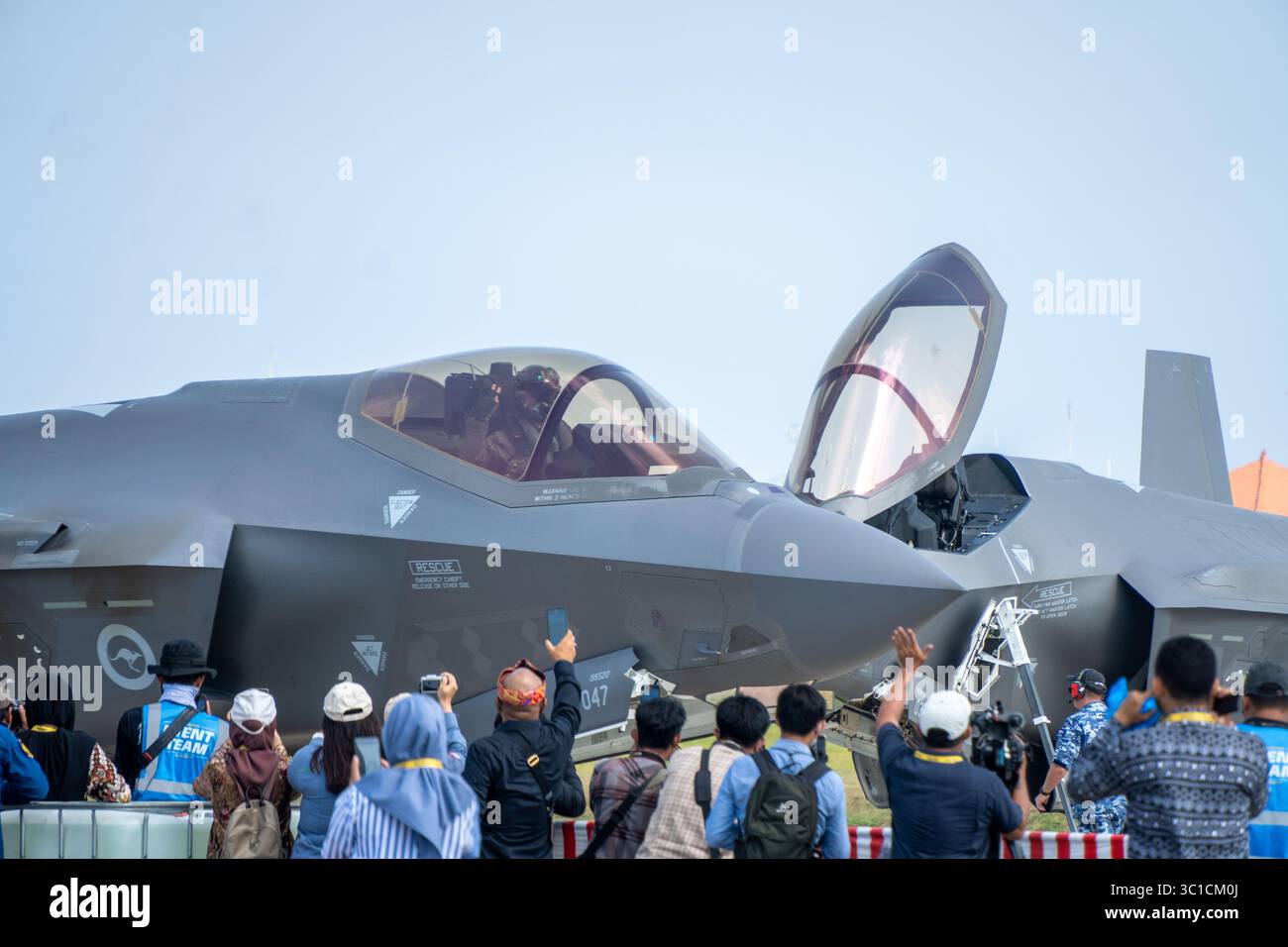 Bali, Sep 18 2024: Visitors observe a U.S. Air Force F-35 stealth ...