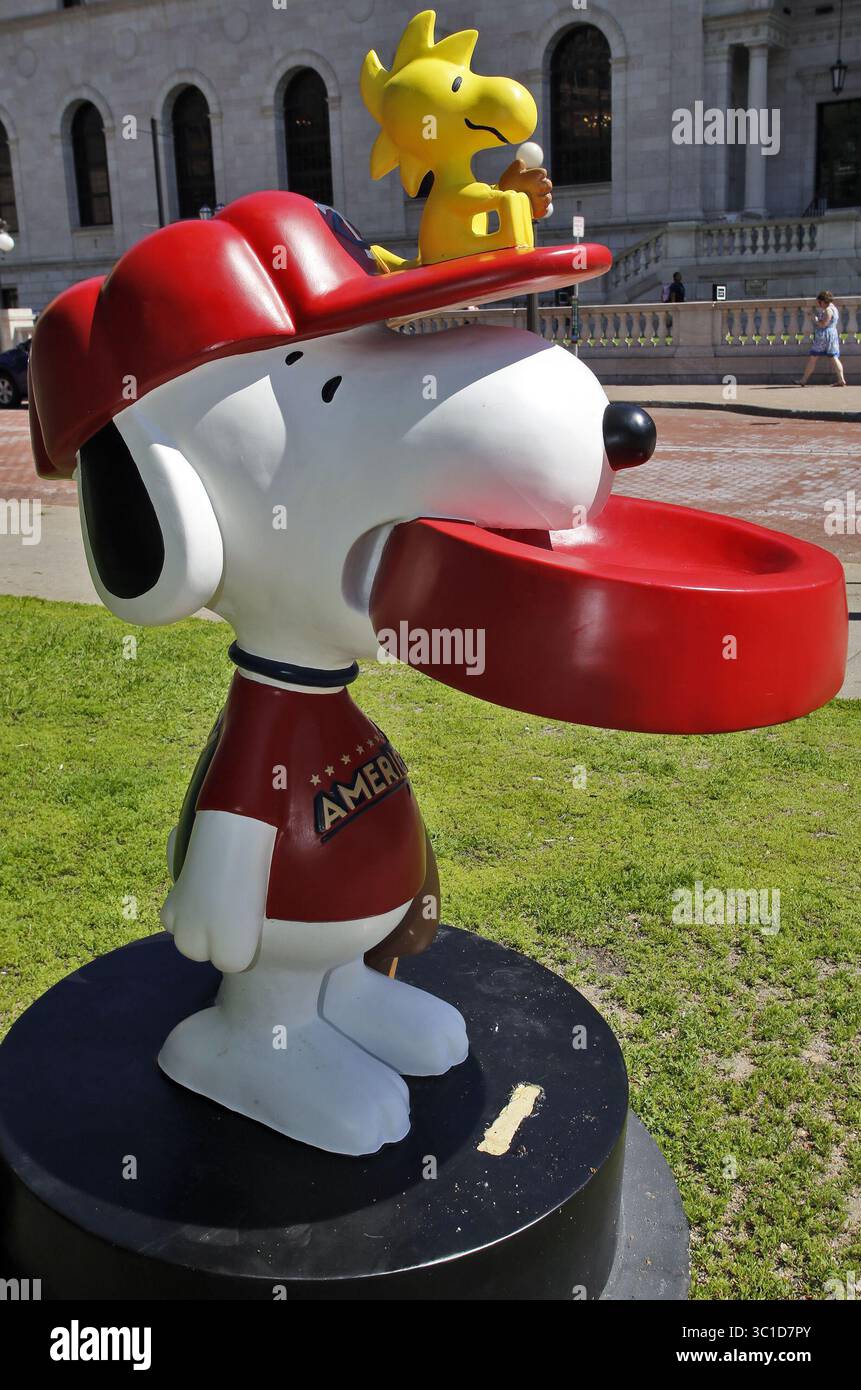 May 28, 2014 - St. Paul, Minnesota, U.S. - Character Snoopy. Peanuts ...