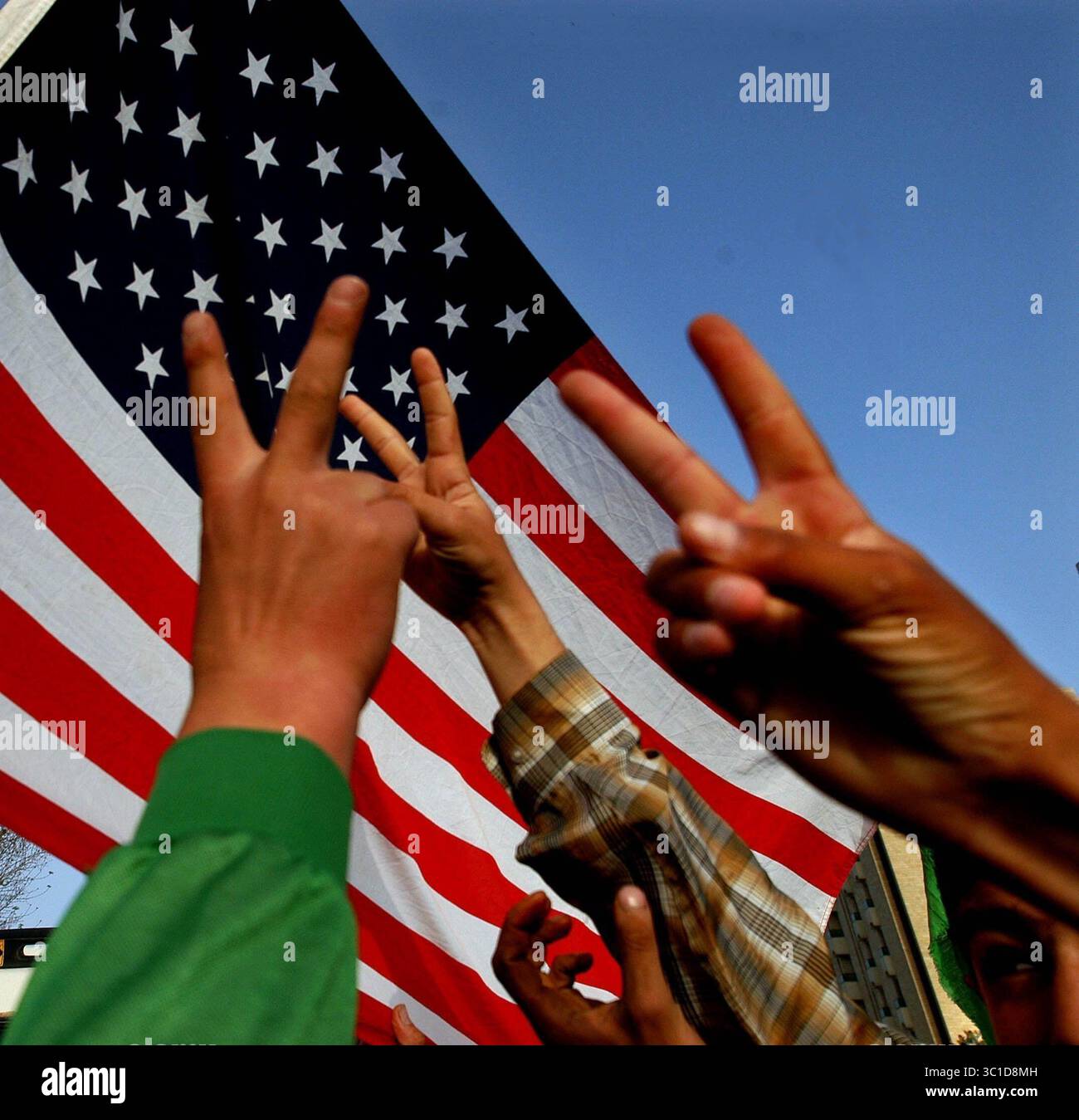 2003 invasion of iraq baghdad hi-res stock photography and images - Alamy