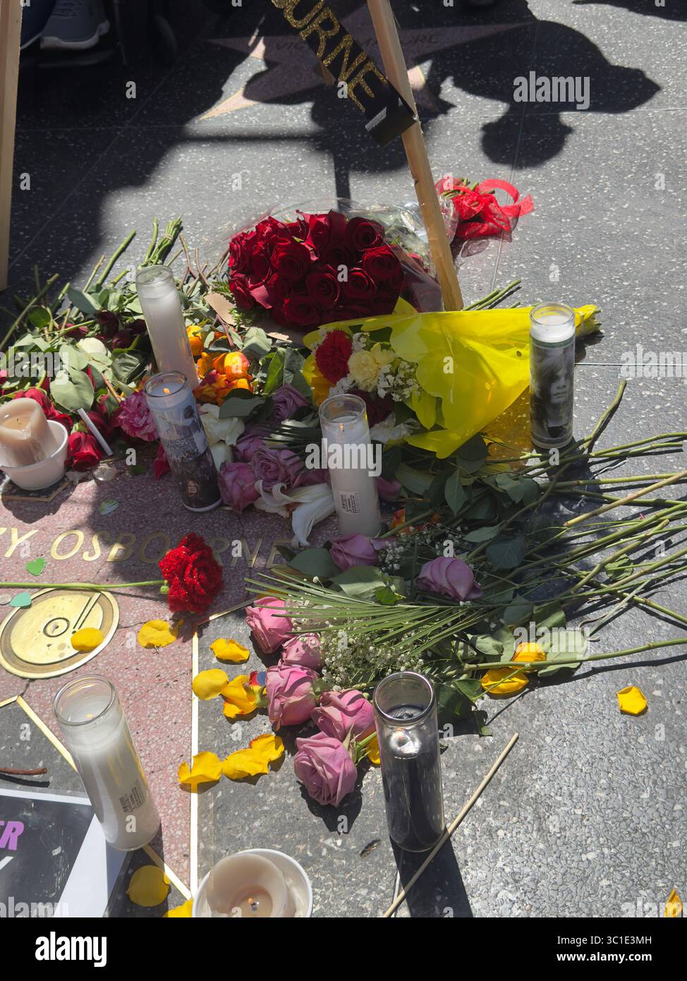 Ozzy osbourne memorial hi-res stock photography and images - Alamy