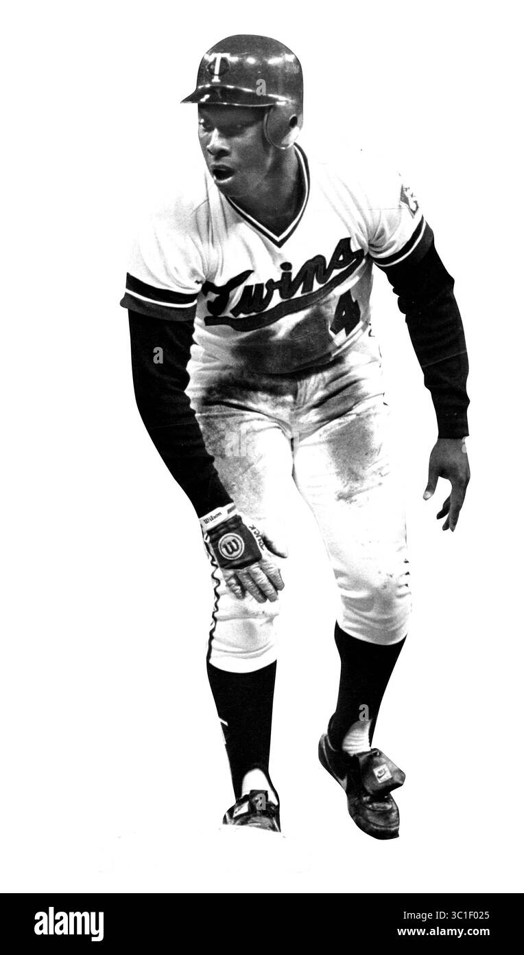 Toronto blue jays first base Black and White Stock Photos & Images - Alamy