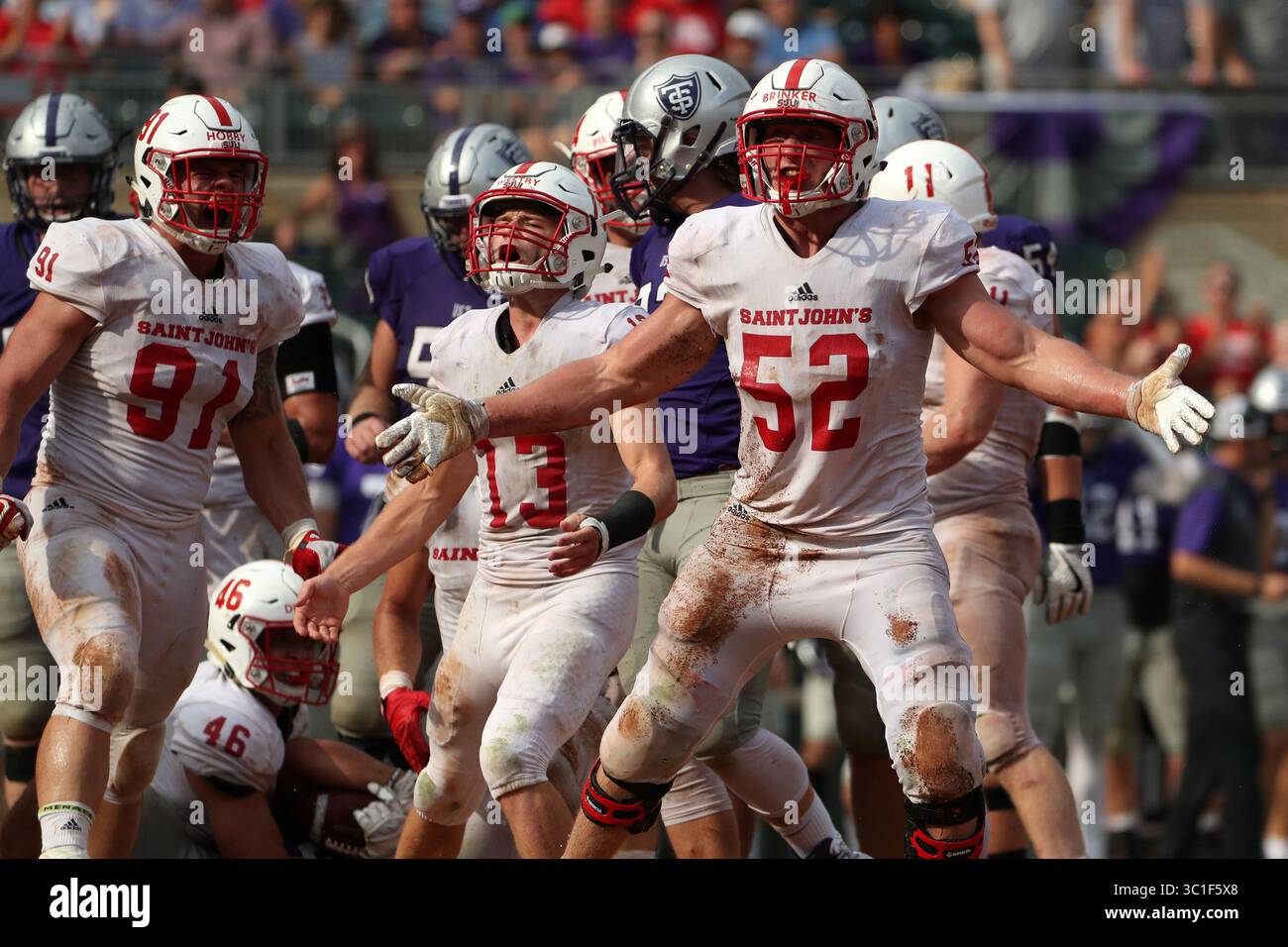 St thomas university football hi-res stock photography and images - Alamy