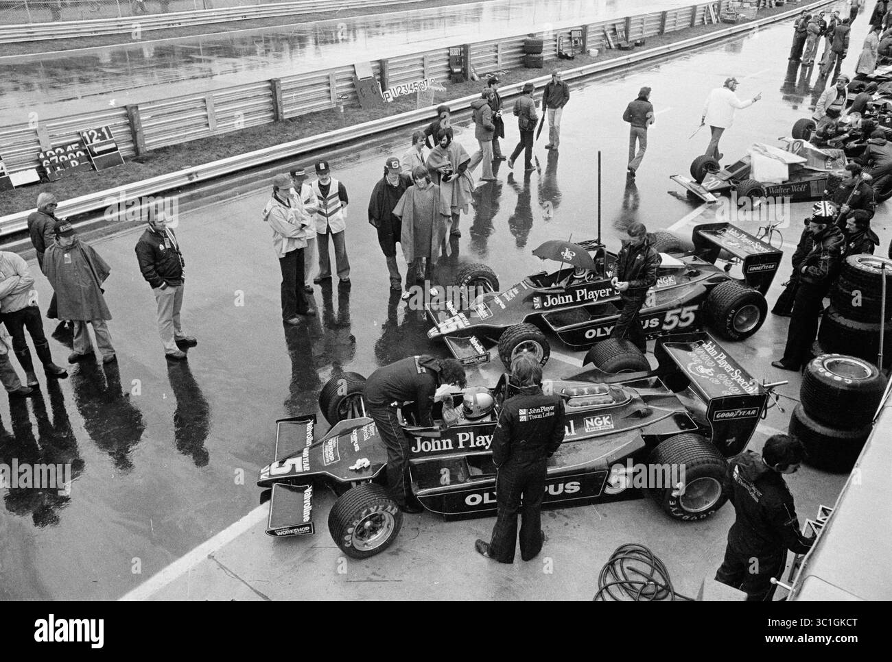 Colin chapman lotus 79 Black and White Stock Photos & Images - Alamy