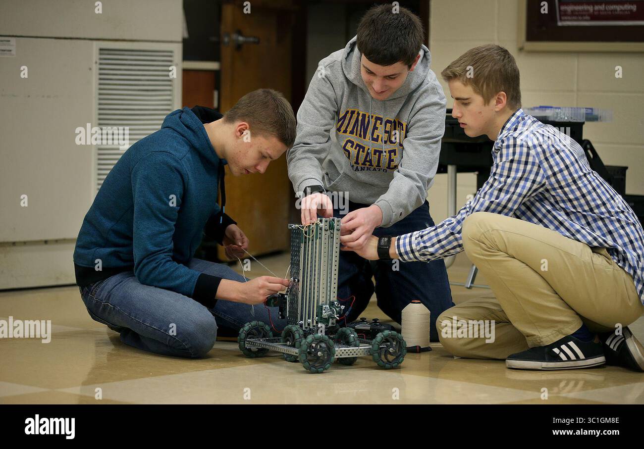 Carroll senior high school senior hi-res stock photography and images ...