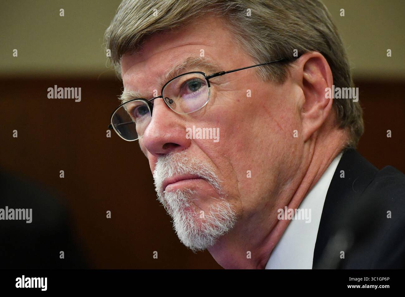 Auditor s report hi-res stock photography and images - Alamy