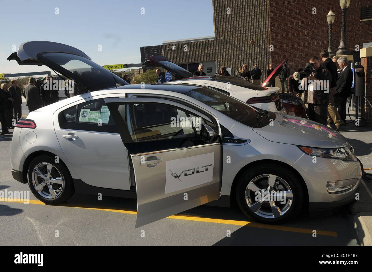 Charging ramp hi-res stock photography and images - Alamy