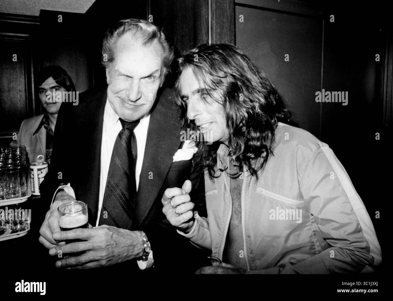 Vincent price and alice cooper hi-res stock photography and images - Alamy