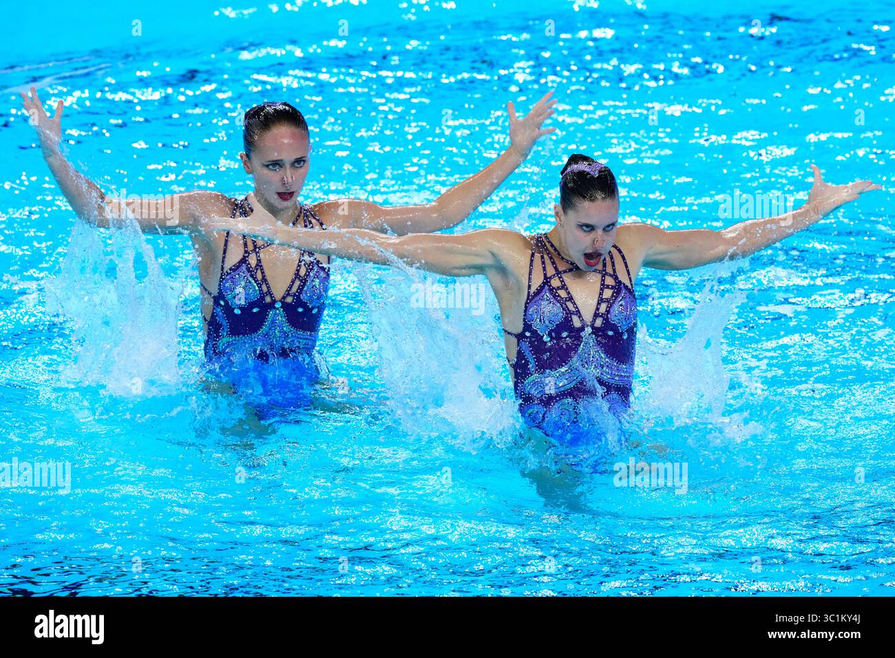 Lilou Lluis Valette and Iris Tio Casas of Spain compete in the women's ...