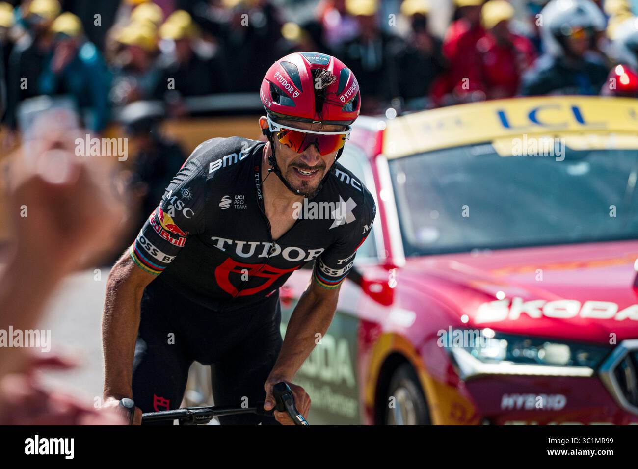 2025 Stage 16 Tour de France. Montpellier to Mont Ventoux. Julian ...