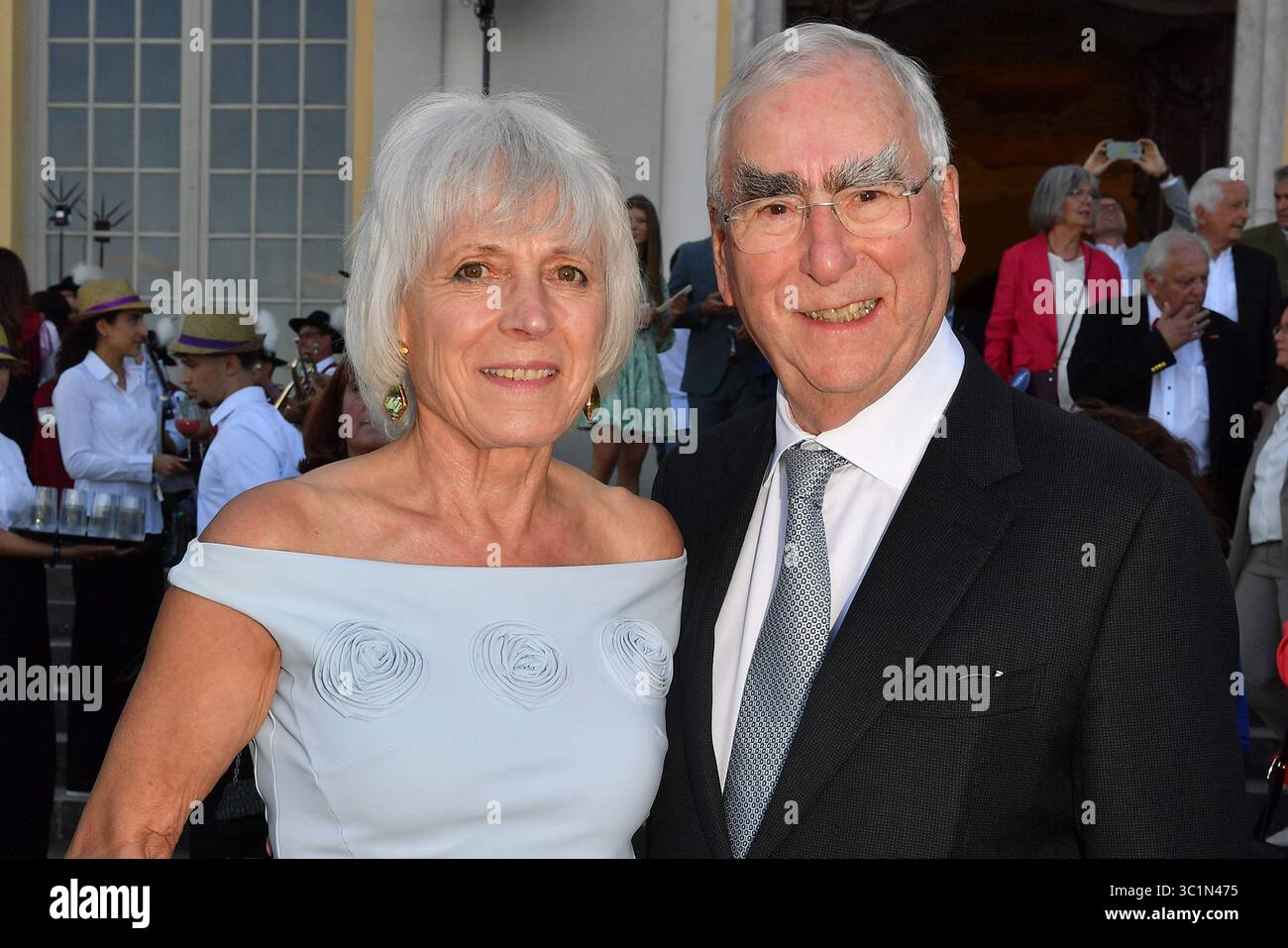Irene Epple-Waigel und Theo Waigel beim Sommerempfang vom Bayerischen ...