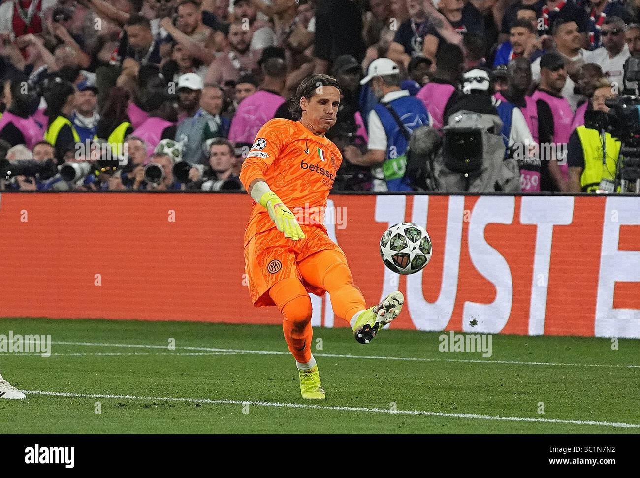 Munich, Germany - May 31, 2025: Goalkeeper Yann Sommer of Inter in ...