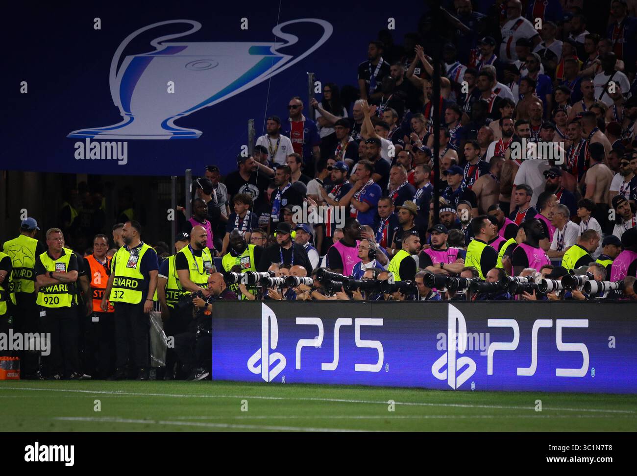 Psg gaming logo hi-res stock photography and images - Alamy