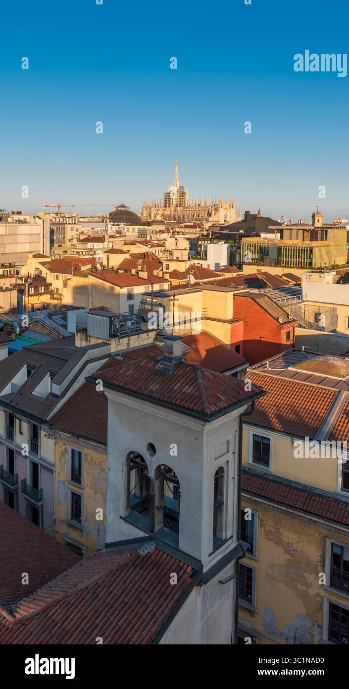 Aerial view milan cathedral hi-res stock photography and images - Alamy