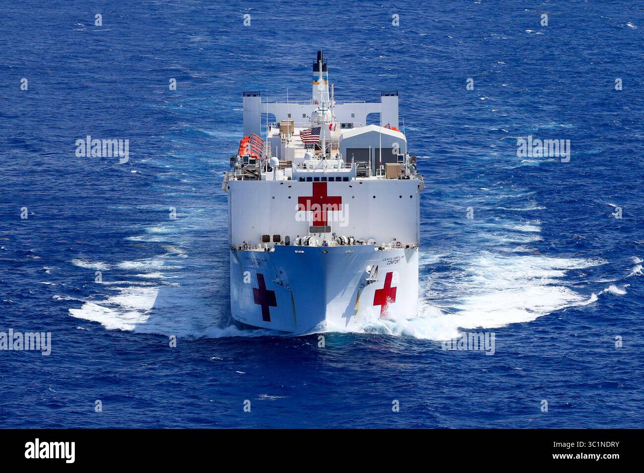 CARIBBEAN SEA (July 22, 2025) The Mercy-class hospital ship USNS ...