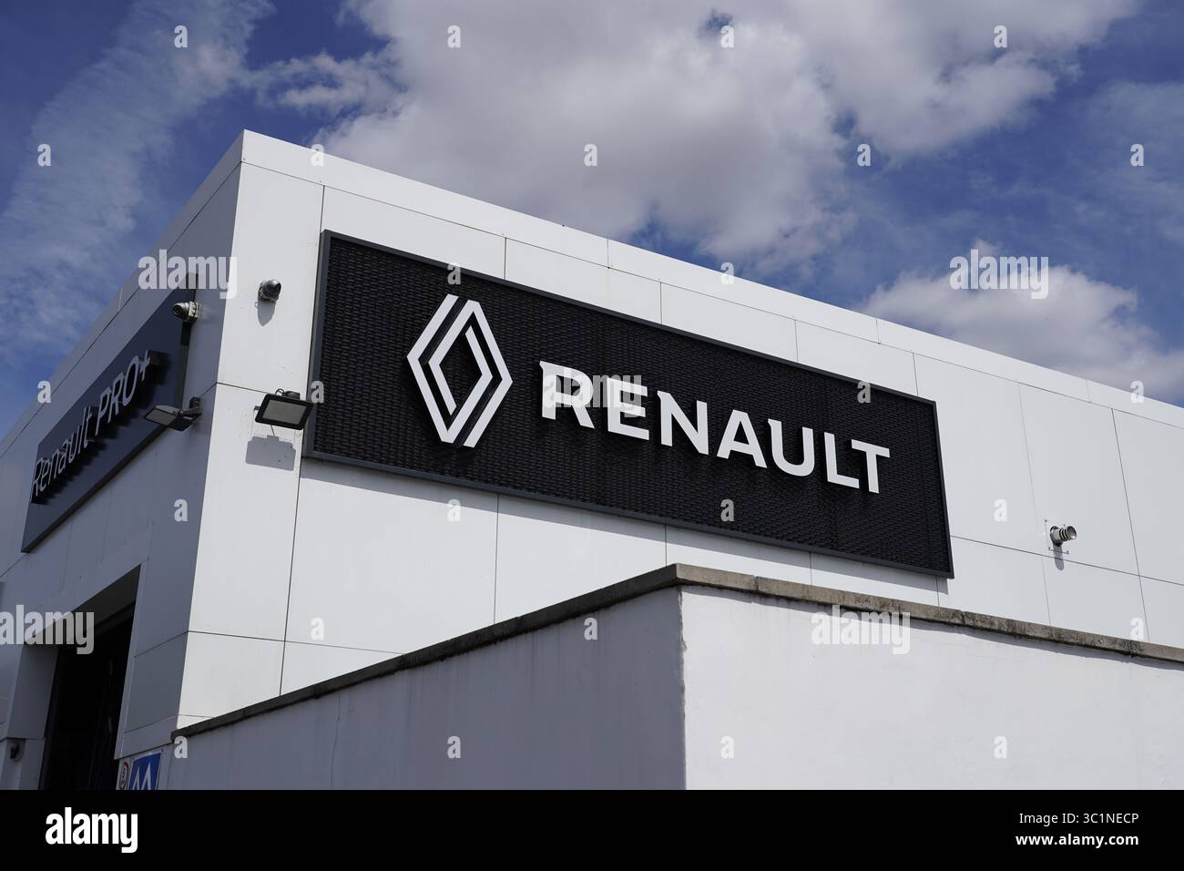 Renault cars dealership Corporate logo signs in Barnsley, South ...