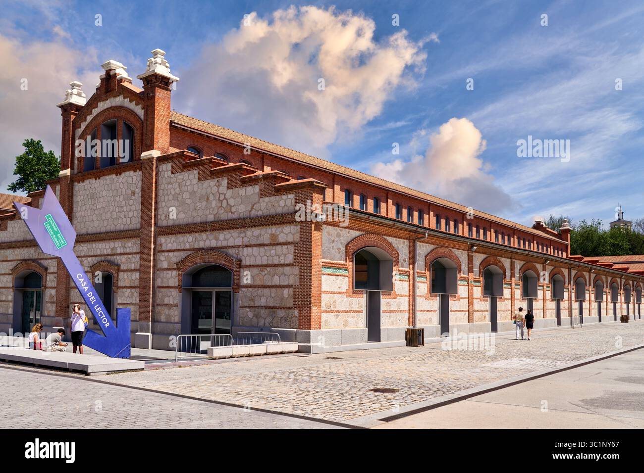 Matadero, Plaza de Legazpi, Former slaughterhouse, Contemporary art ...