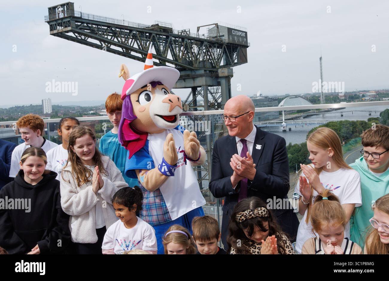 First Minister John Swinney meets the 2026 Commonwealth Games mascot ...