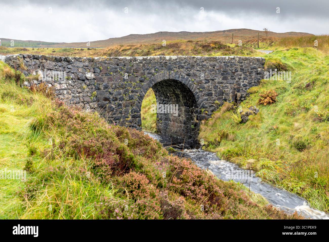Bridge [river crossing] stream hi-res stock photography and images - Alamy