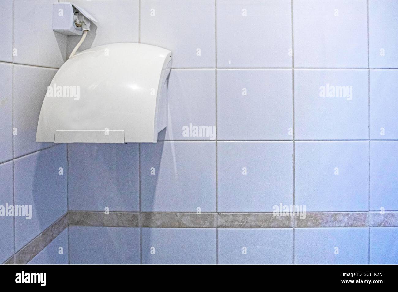 Durable hand dryer hi-res stock photography and images - Alamy