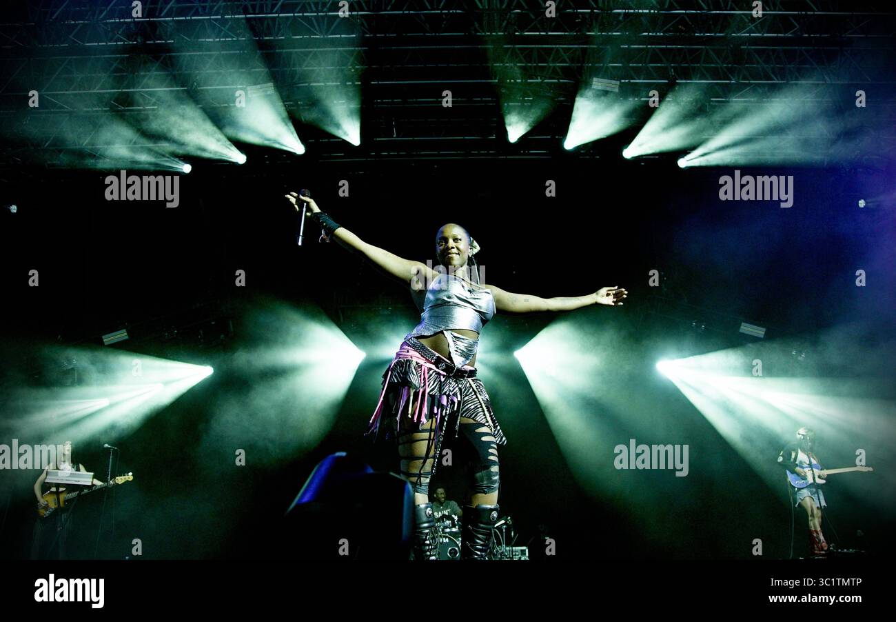 Rachel chinouriri hi-res stock photography and images - Alamy