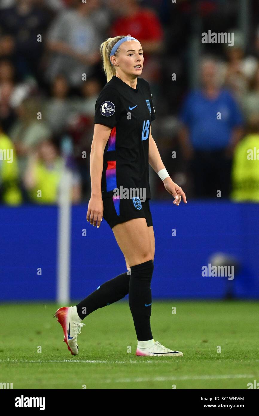 Chloe Kelly (ENG) celebrates after scoring the goal of 2-1 during the ...