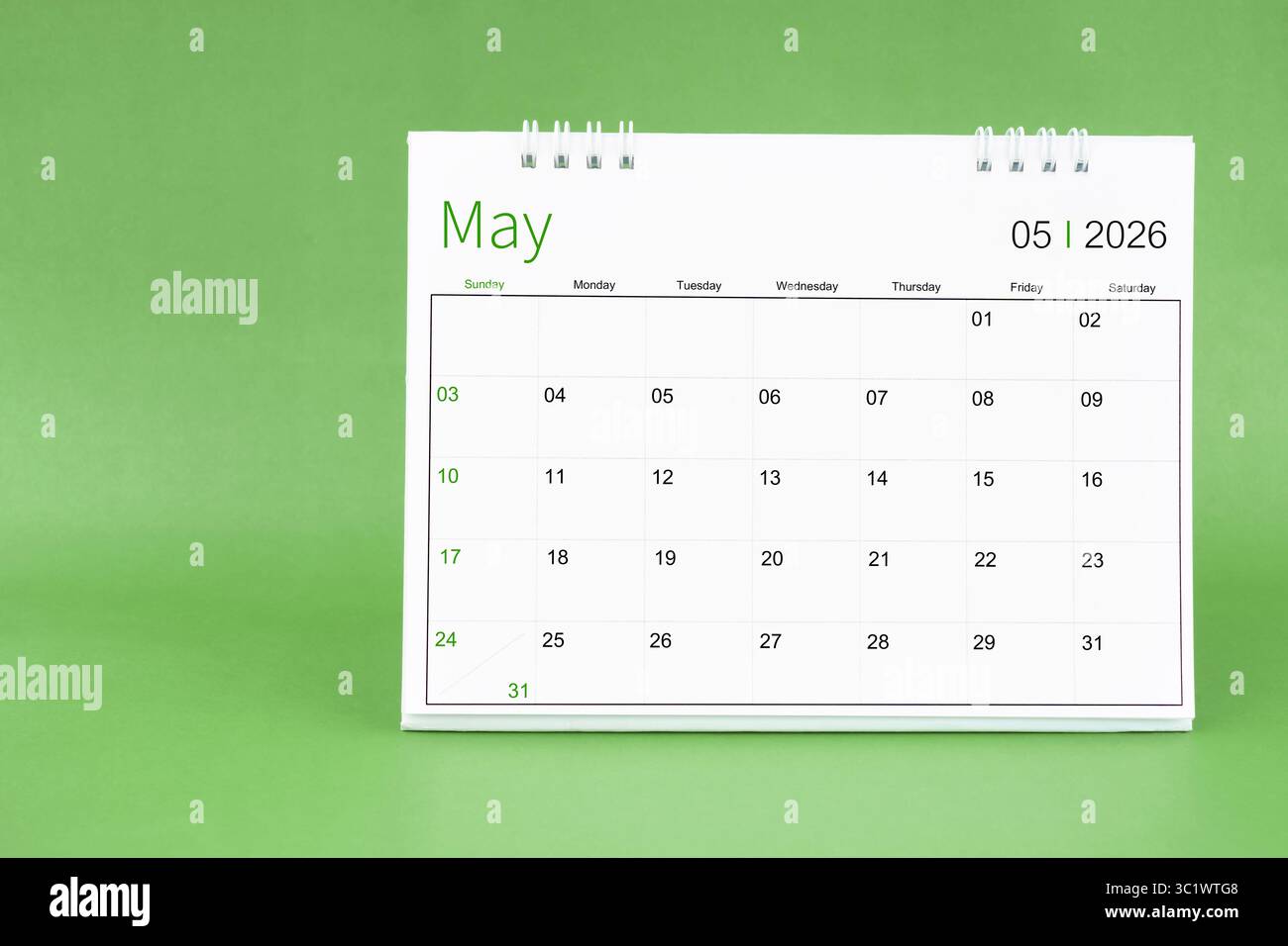 May 2026 calendar desk hi-res stock photography and images - Alamy