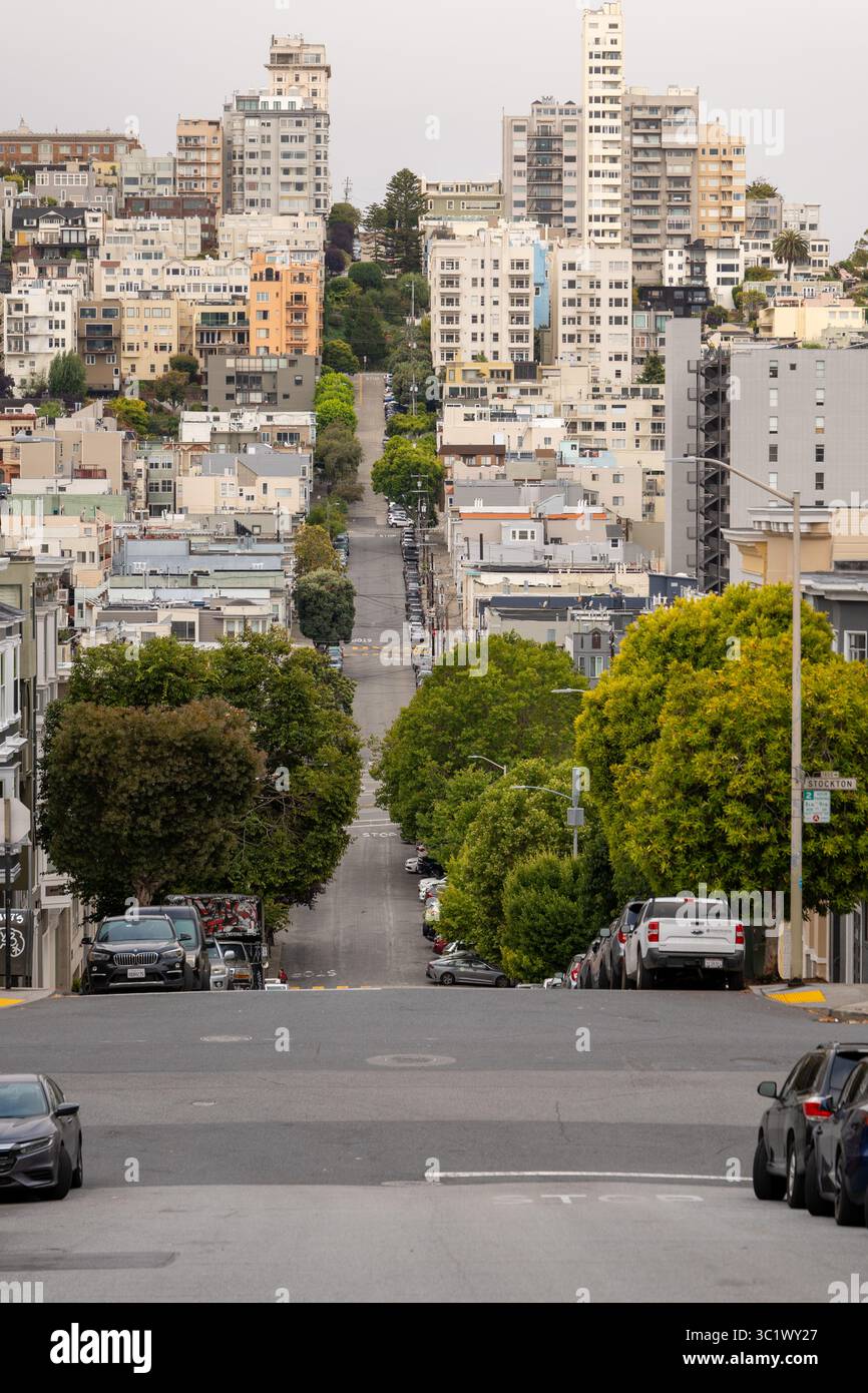 Telephoto Picture of Steep Streets in San Francisco Stock Photo - Alamy