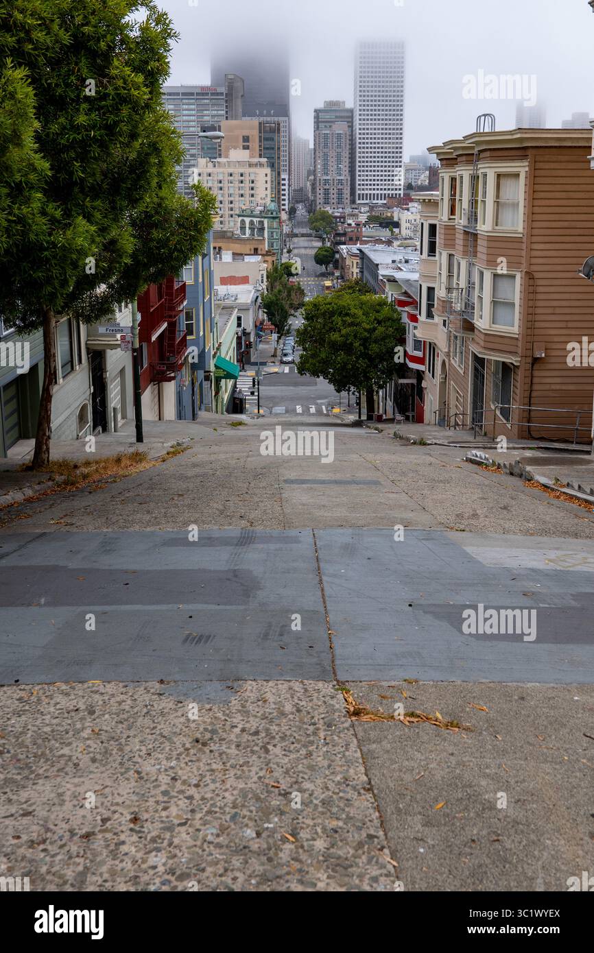 Telephoto compressed view of hi-res stock photography and images - Alamy