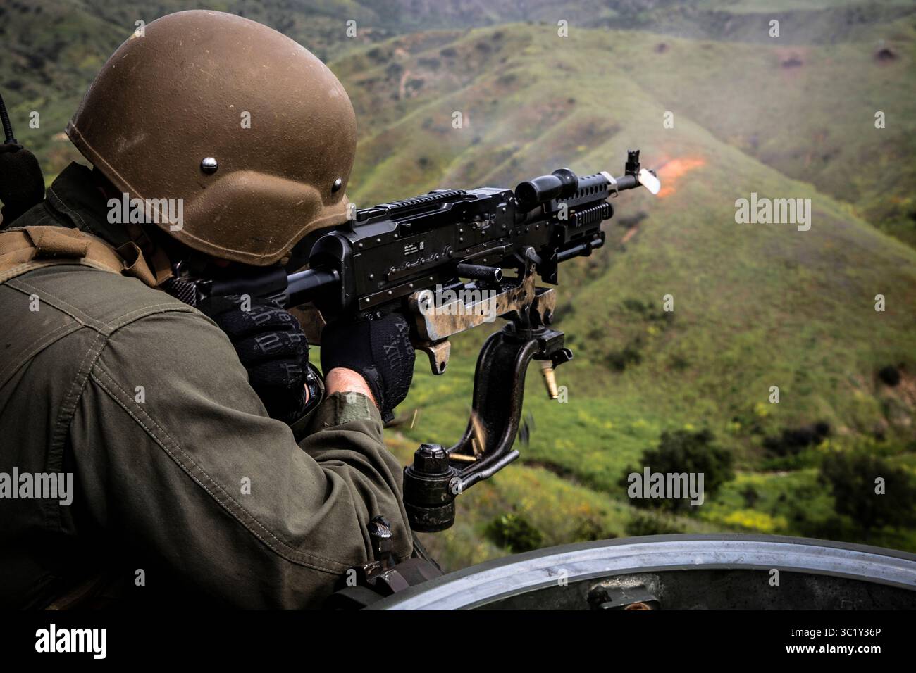 Marines advanced machine gun hi-res stock photography and images - Alamy