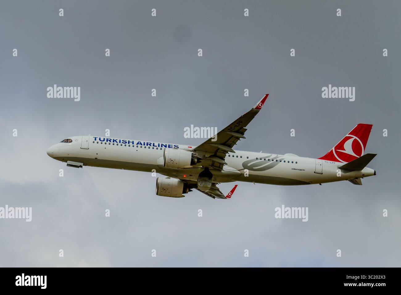 Brussels, Belgium, July 22, 2025.Airbus A321 Neo of Turkish Airlines ...