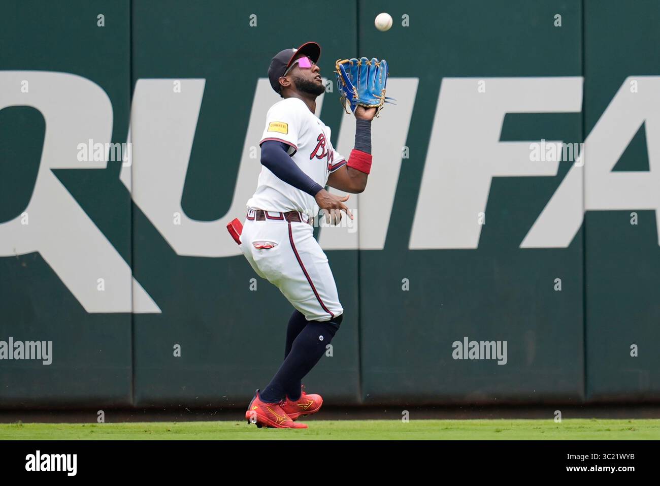 Atlanta Braves pitcher Spencer Strider (99) works against the San ...