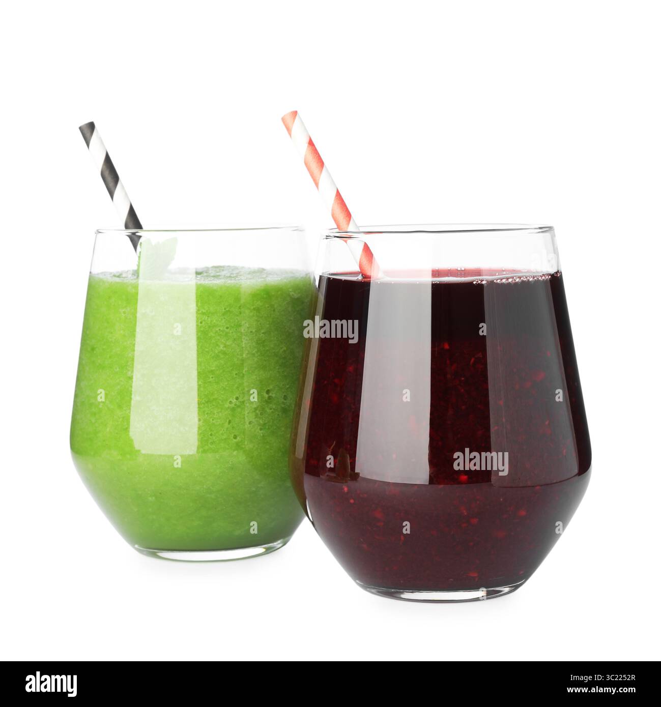 Glasses fruit vegetable smoothies hi-res stock photography and images ...