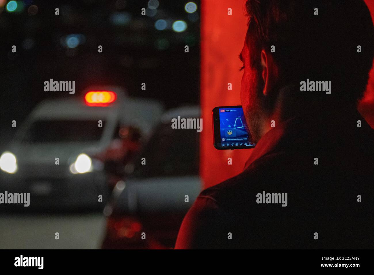 Crossing under wire hi-res stock photography and images - Alamy