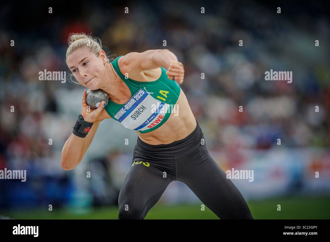 Surch field hi-res stock photography and images - Alamy