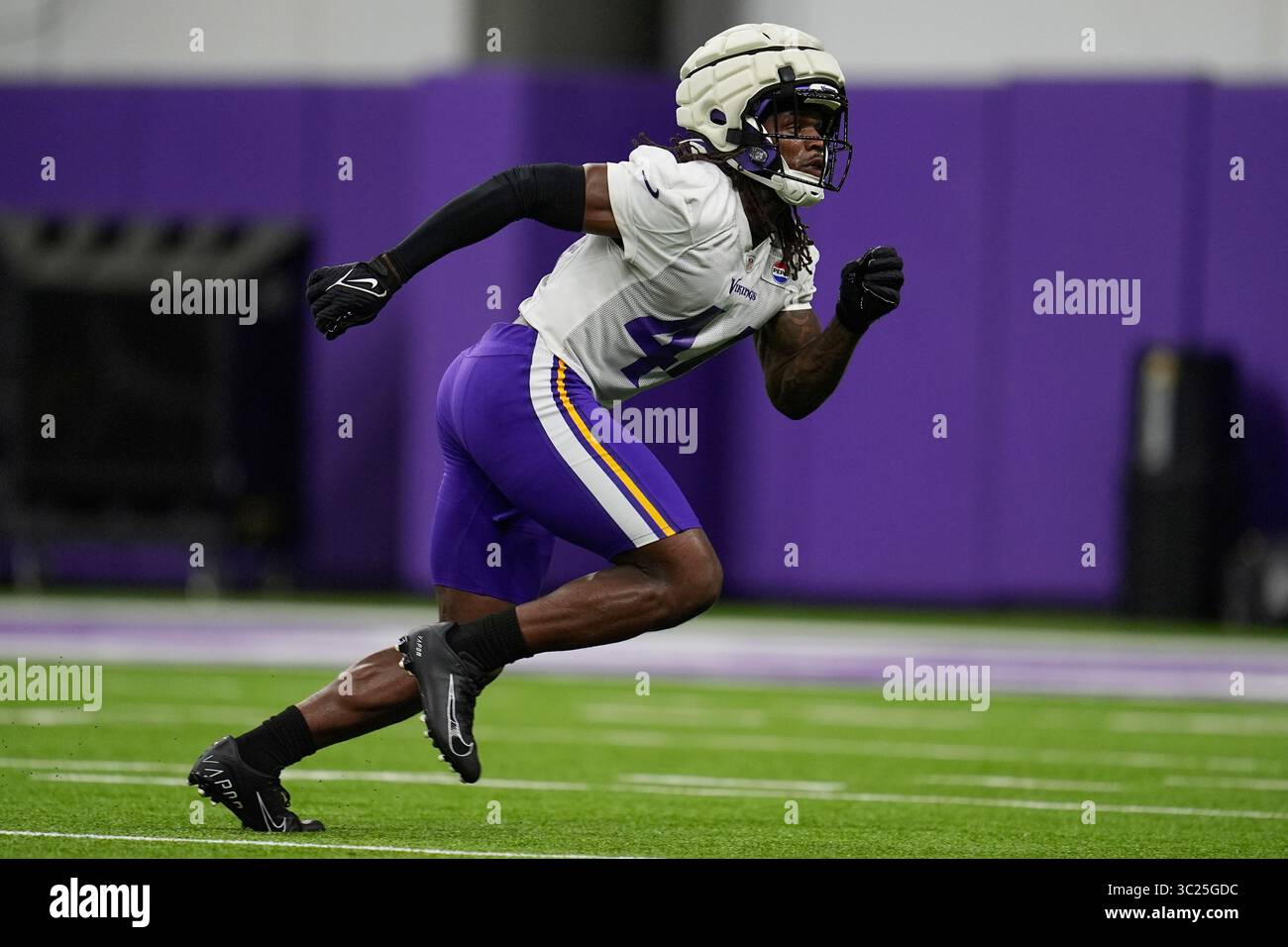Minnesota Vikings safety Josh Metellus (44) takes part in drills during ...