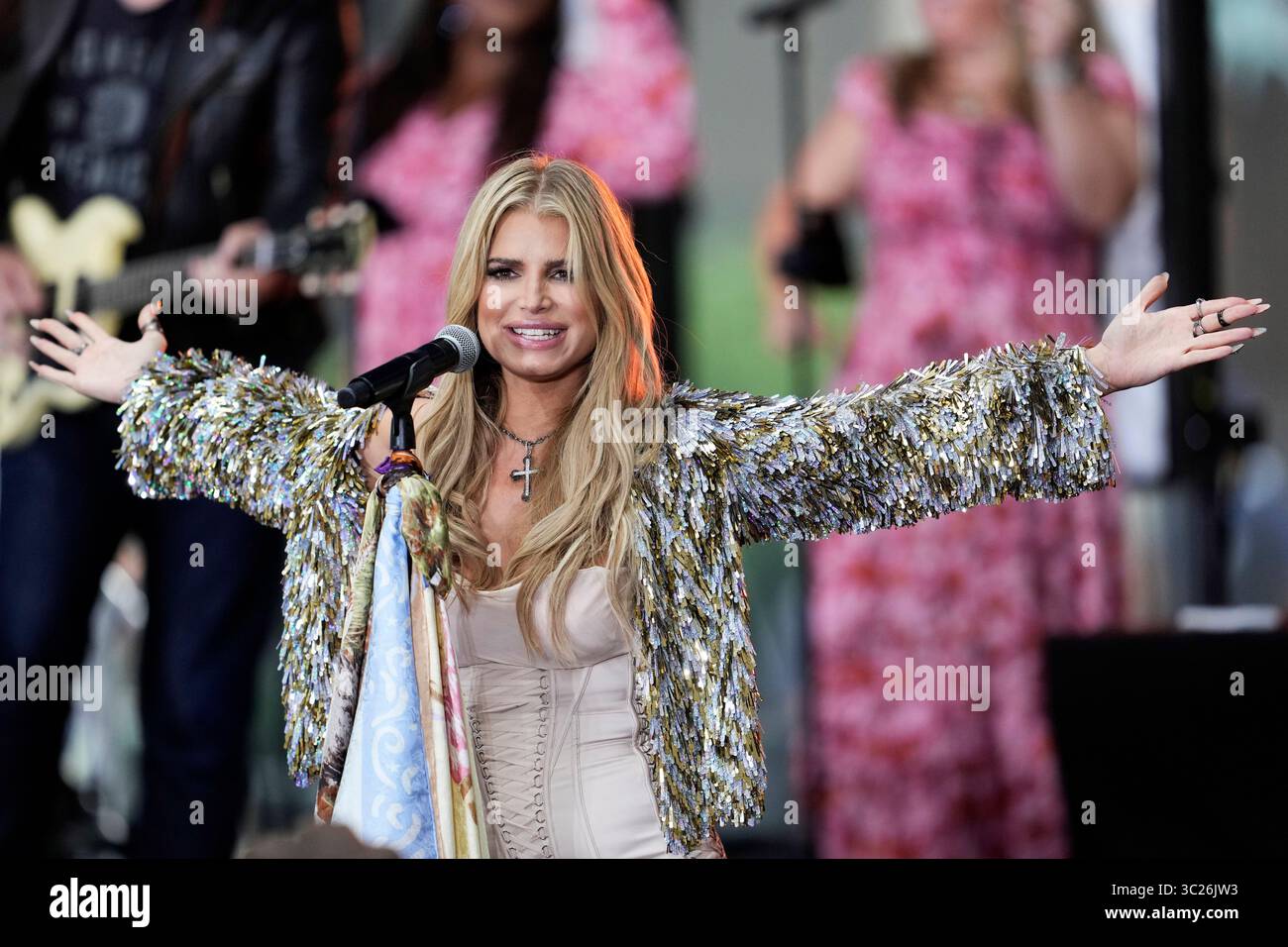 Jessica Simpson performs on NBC's Today show at Rockefeller Plaza on ...