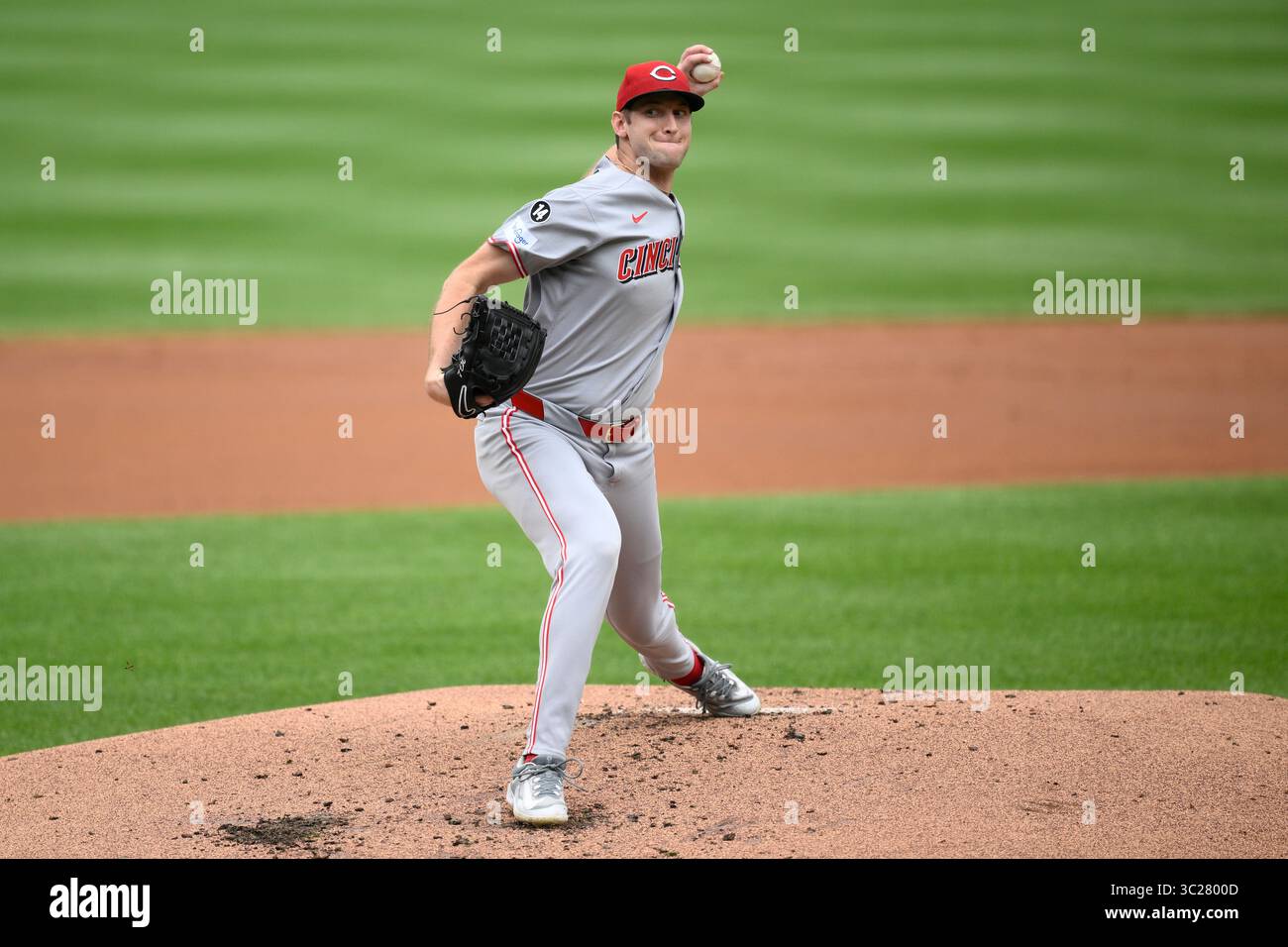 Cincinnati Reds starting pitcher Nick Lodolo (40) in action during a ...