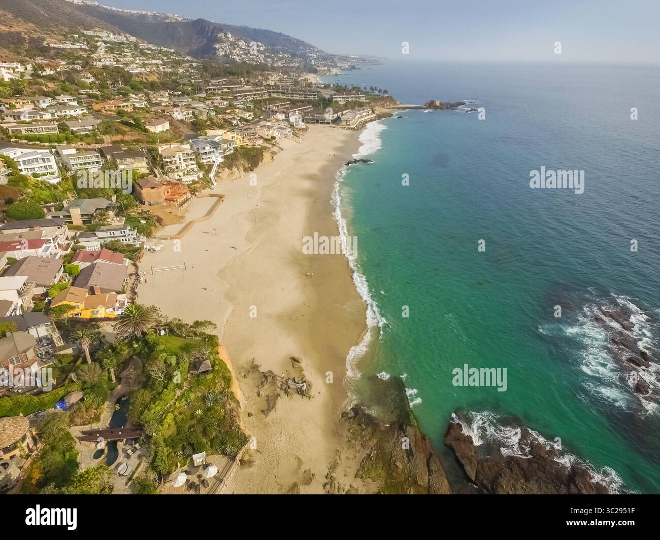 Aerial flight over laguna beach hi-res stock photography and images - Alamy