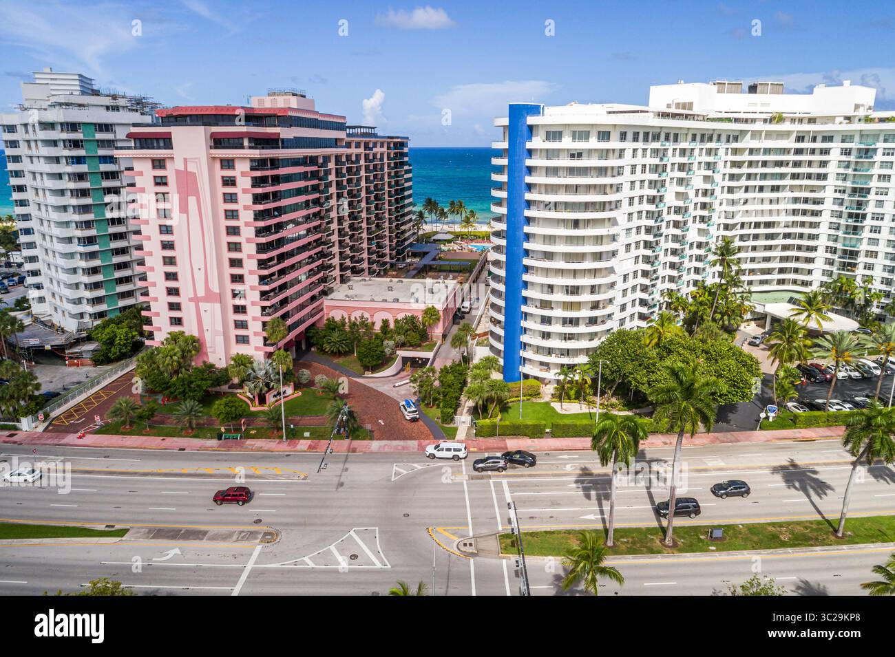 Curved architecture oceanfront towers hi-res stock photography and ...
