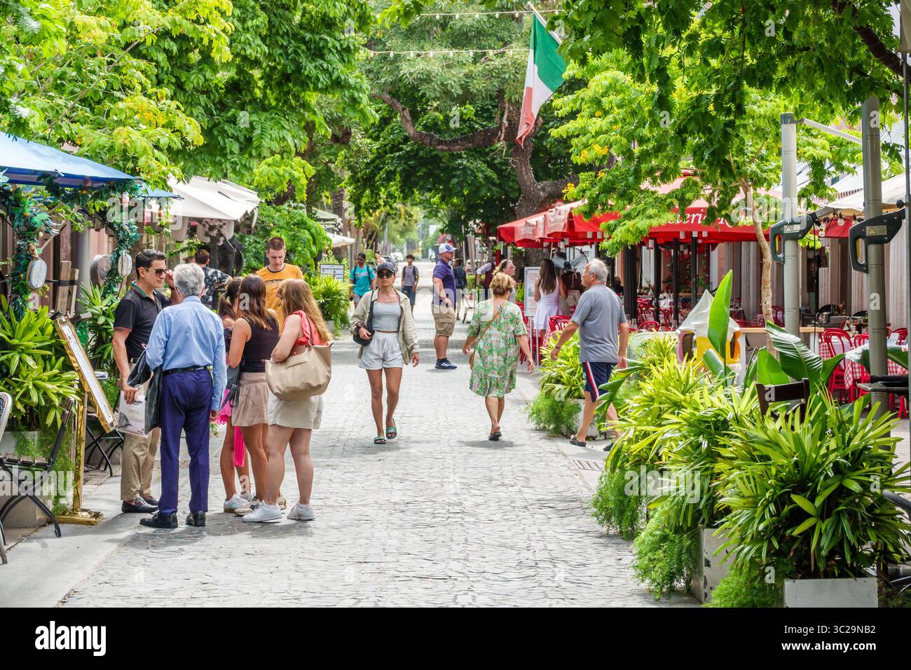 Miami Beach Florida,Espanola Way,restaurant restaurants dine dining ...