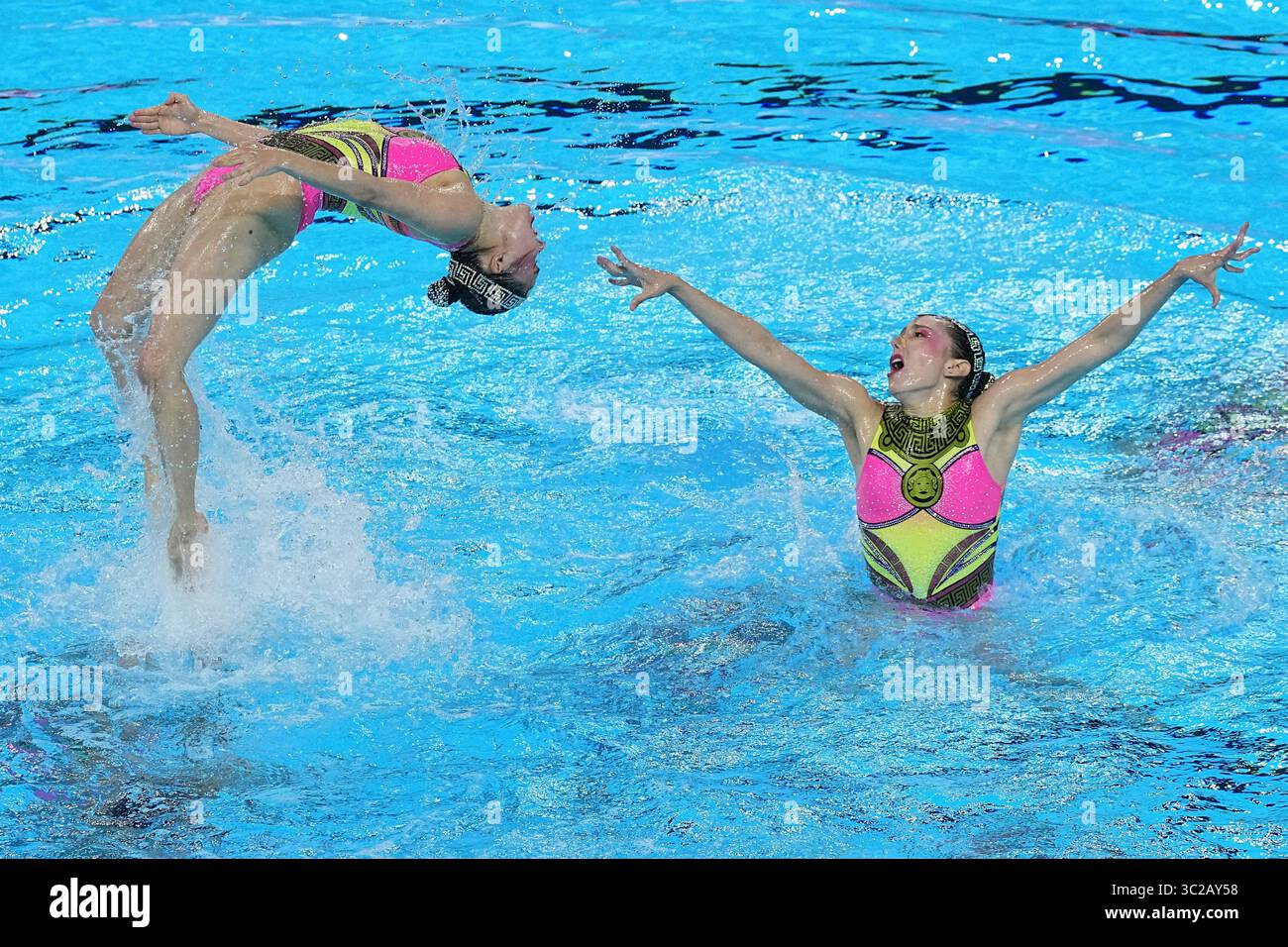 Team Mexico compete in the team acrobatic preliminary of artistic ...