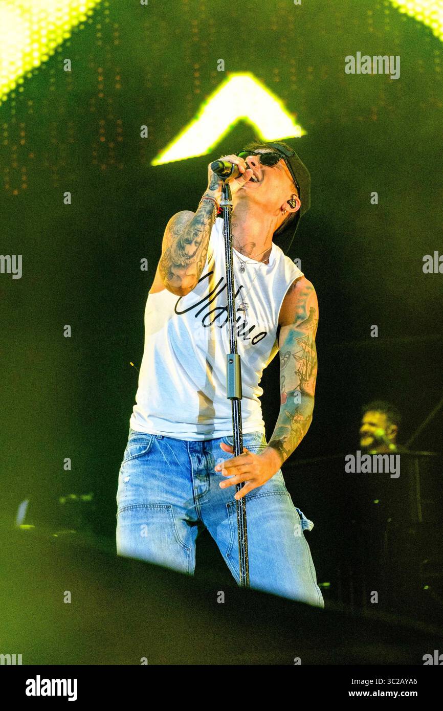 Music Concert - Ultimo - Ultimo Stadi 2025 La Favola Continua Ultimo ...