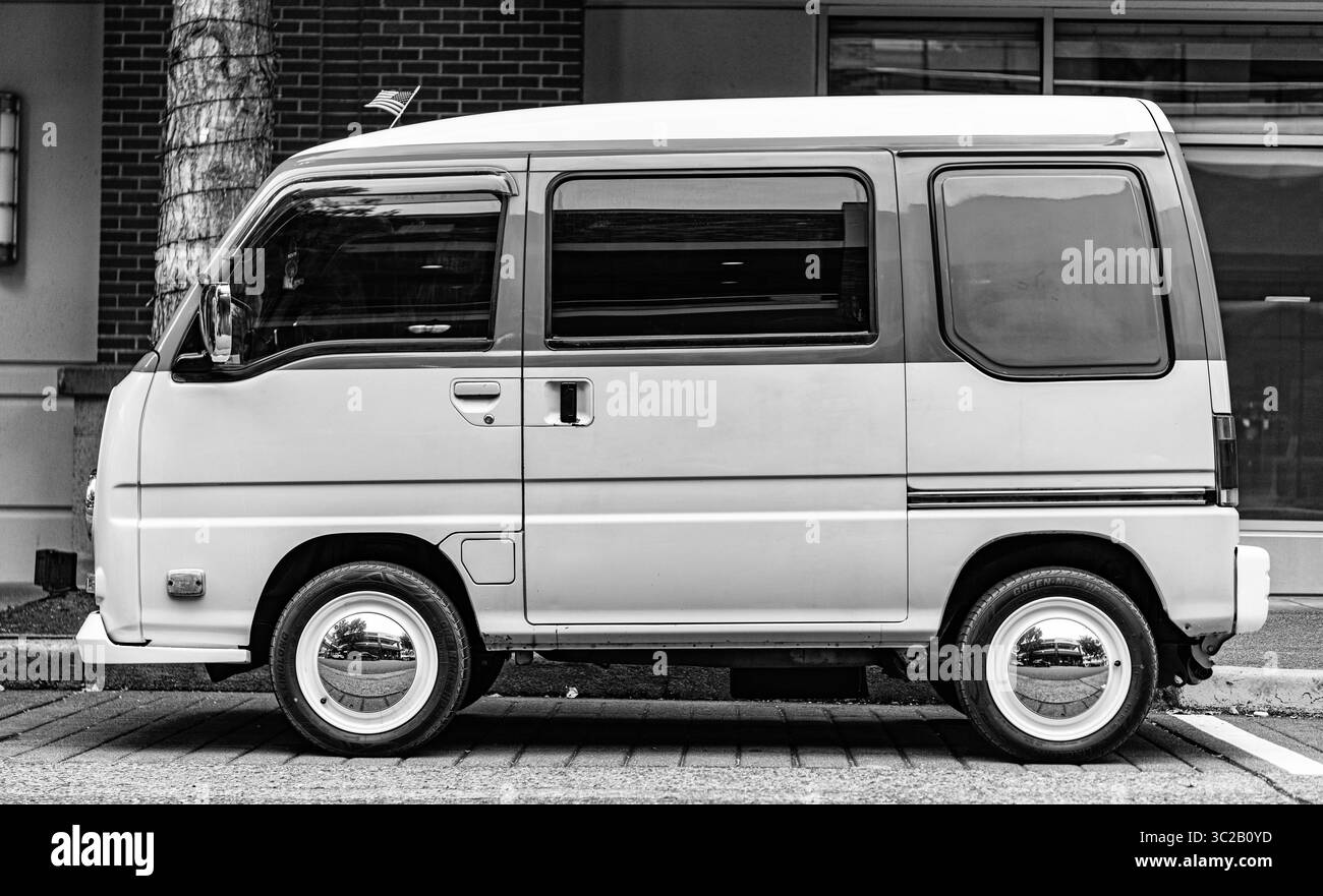Classic volkswagen kombi t2 Black and White Stock Photos & Images - Alamy