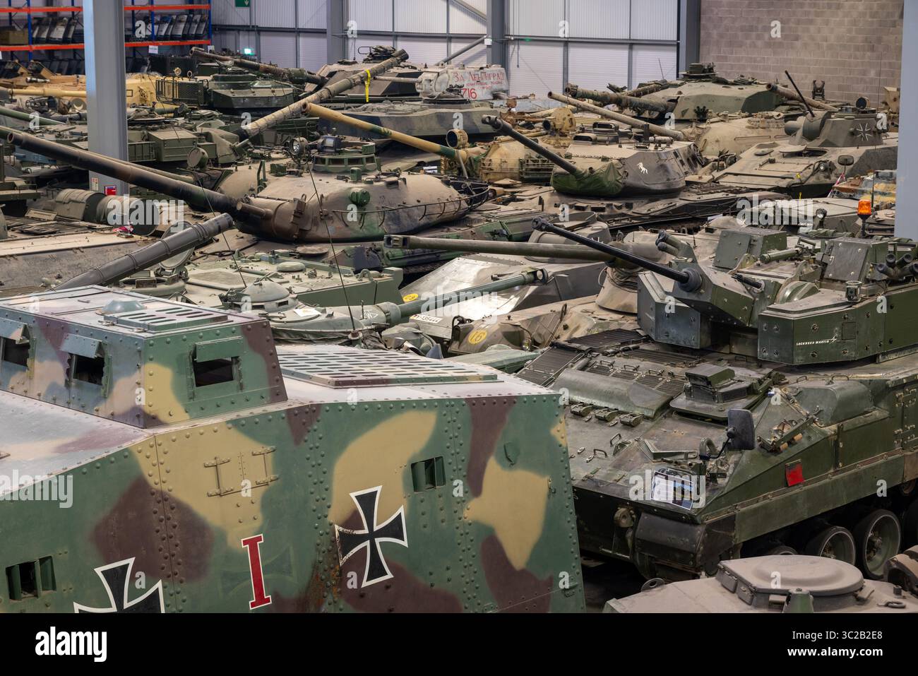 Army tank inside hi-res stock photography and images - Alamy