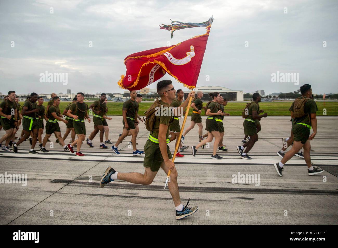 1st maw flight line run motivational run hi-res stock photography and ...