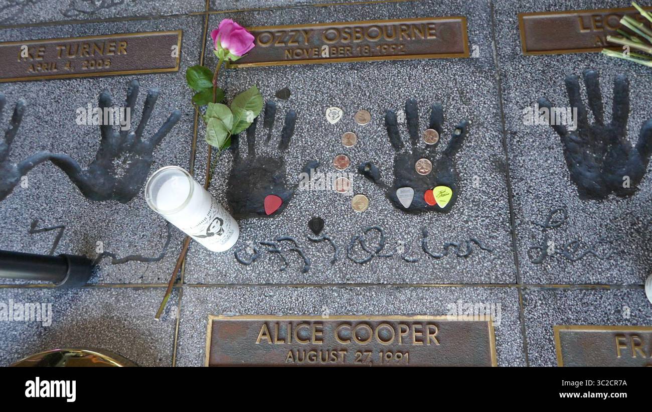 Hollywood, California, USA 23rd July 2025 Ozzy Osbourne Flowers ...