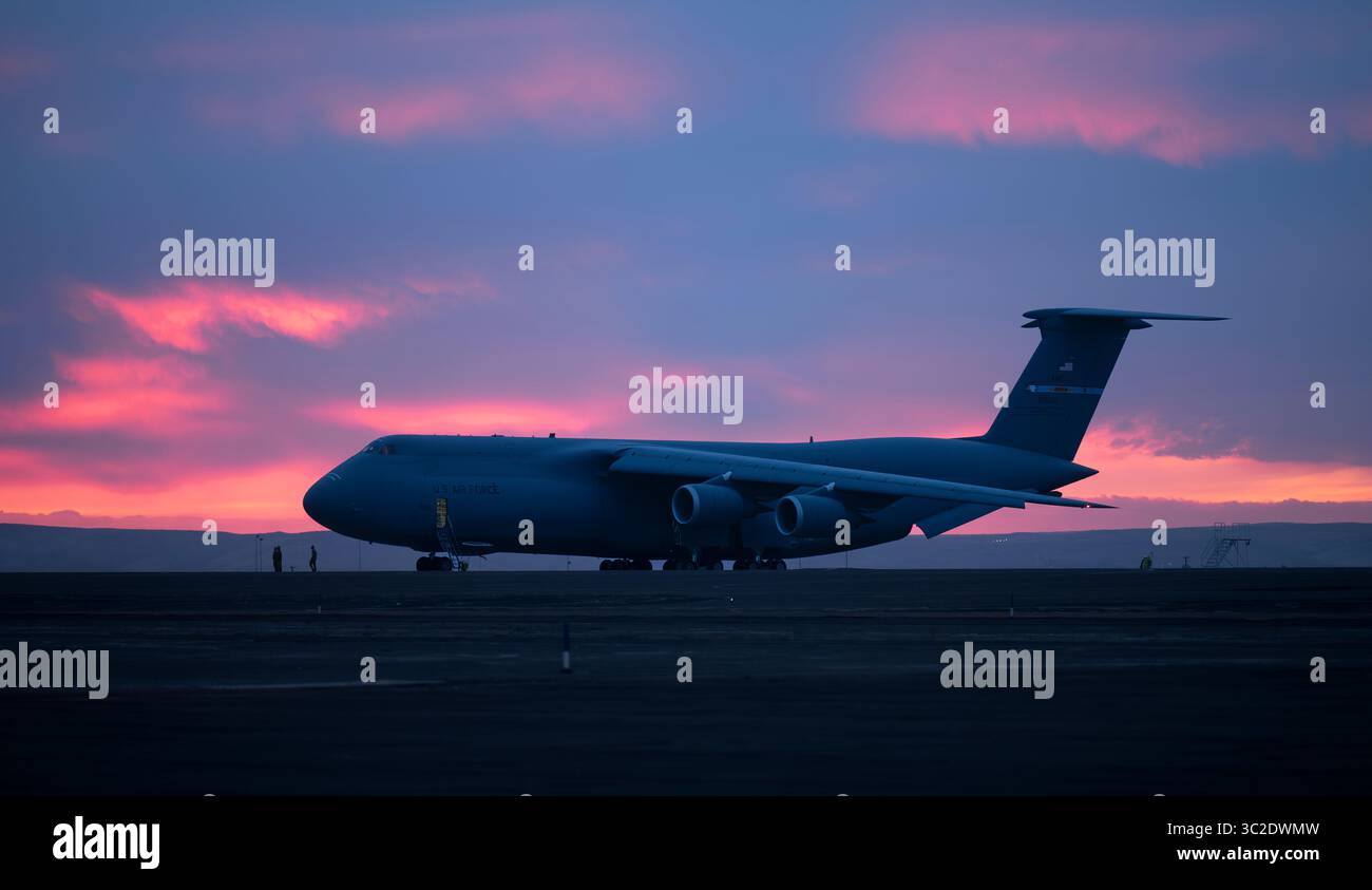 A C-5M Super Galaxy aircraft stationed out of Dover Air Force Base ...
