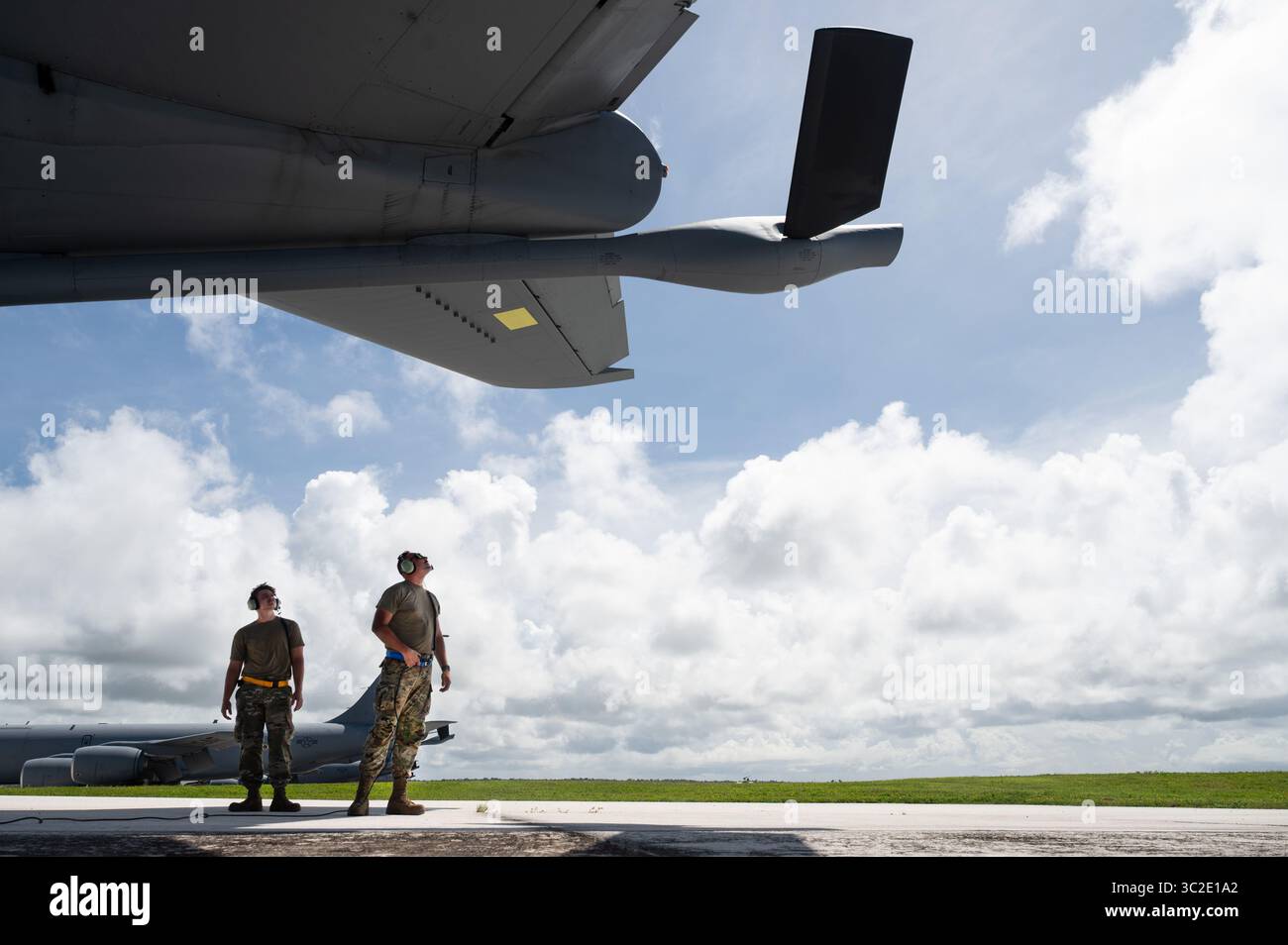 Airman 1st Class Cameron Zorns, 6th Aircraft Maintenance Squadron crew ...