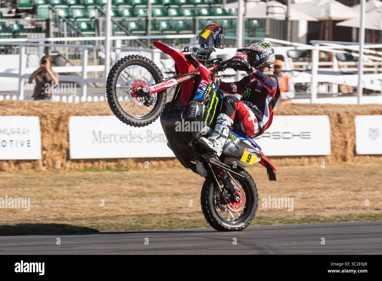 2025 Honda CRF450 Rally motocross motorcycle riding up the hillclimb ...